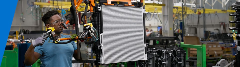 Engine Cooling: Radiators and Reservoirs | GM Parts